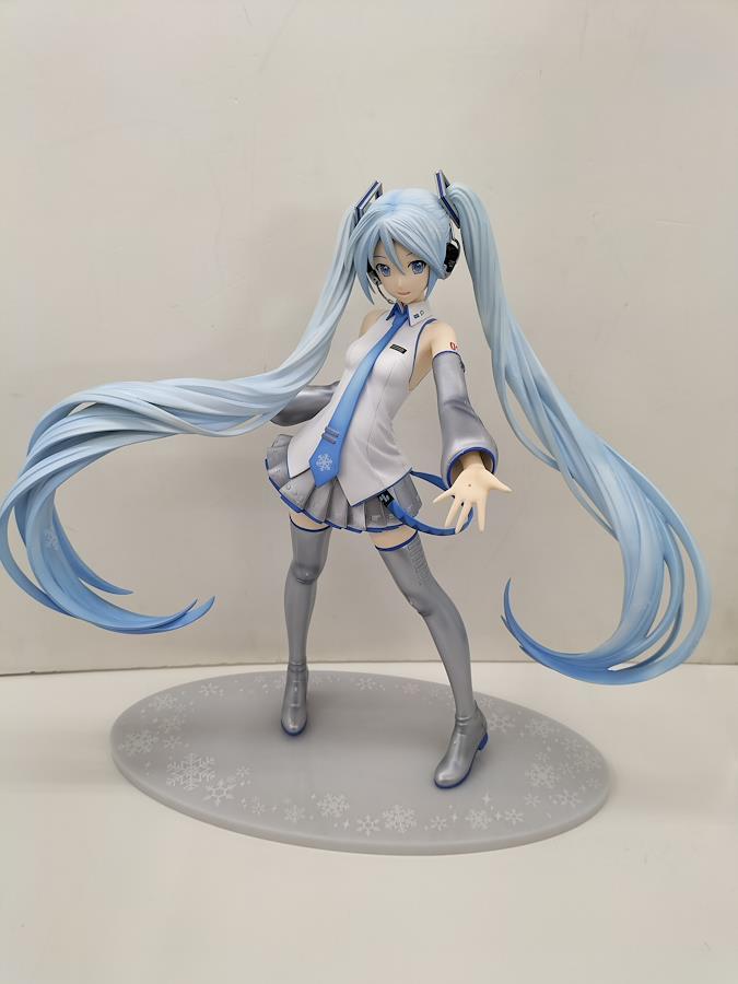 Buy 1/4 scale figure Hatsune Miku Snow Miku FREEING Beautiful girl from ...