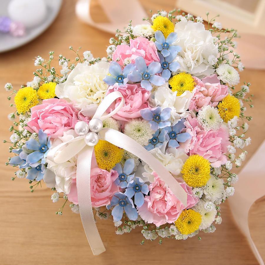 Memorial Flower Arrangement "Memorial Heart" [Fresh flowers, offerings, condolences, flowers ...